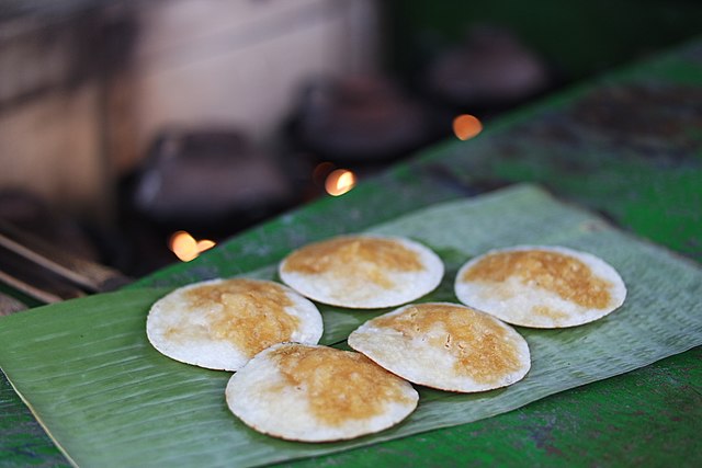7 Indonesian Traditional Snacks You Need to Try! | Social Expat
