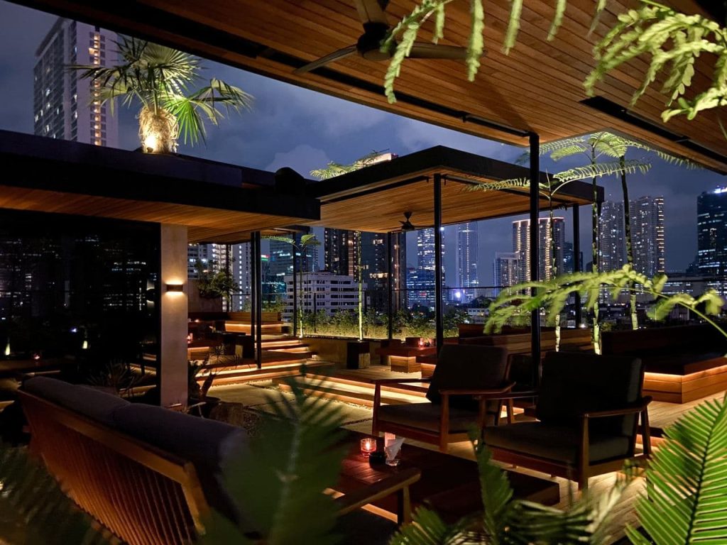 Bars in Kuningan With Happy Hour Promotions | Social Expat