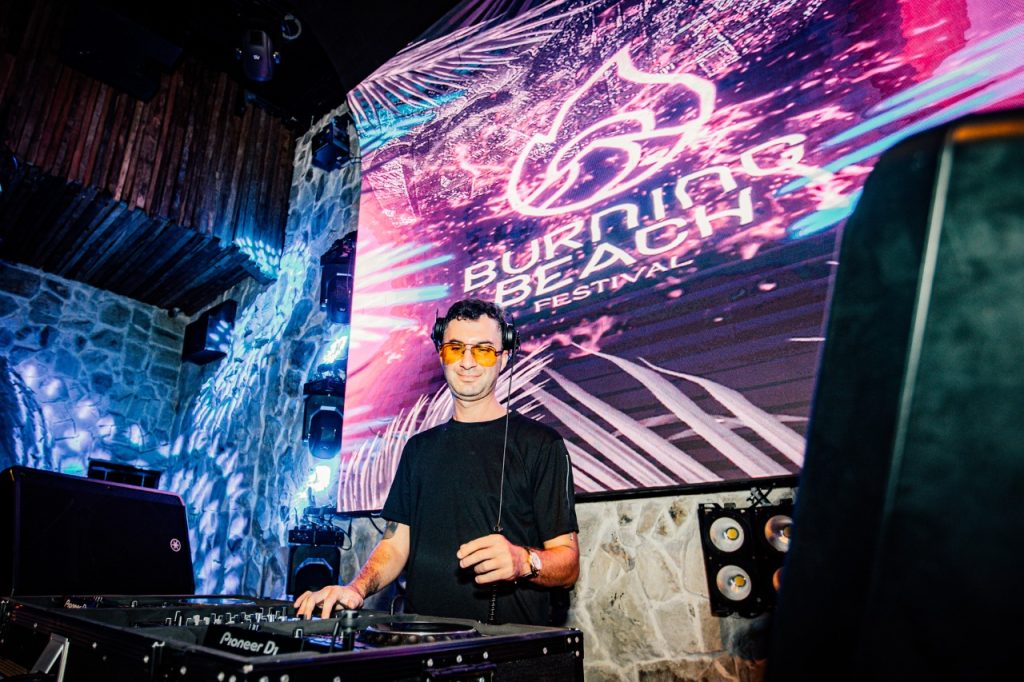 Experience The Biggest House & Techno Fest at Burning Beach 2022 Experience The Biggest House & Techno Fest at Burning Beach 2022