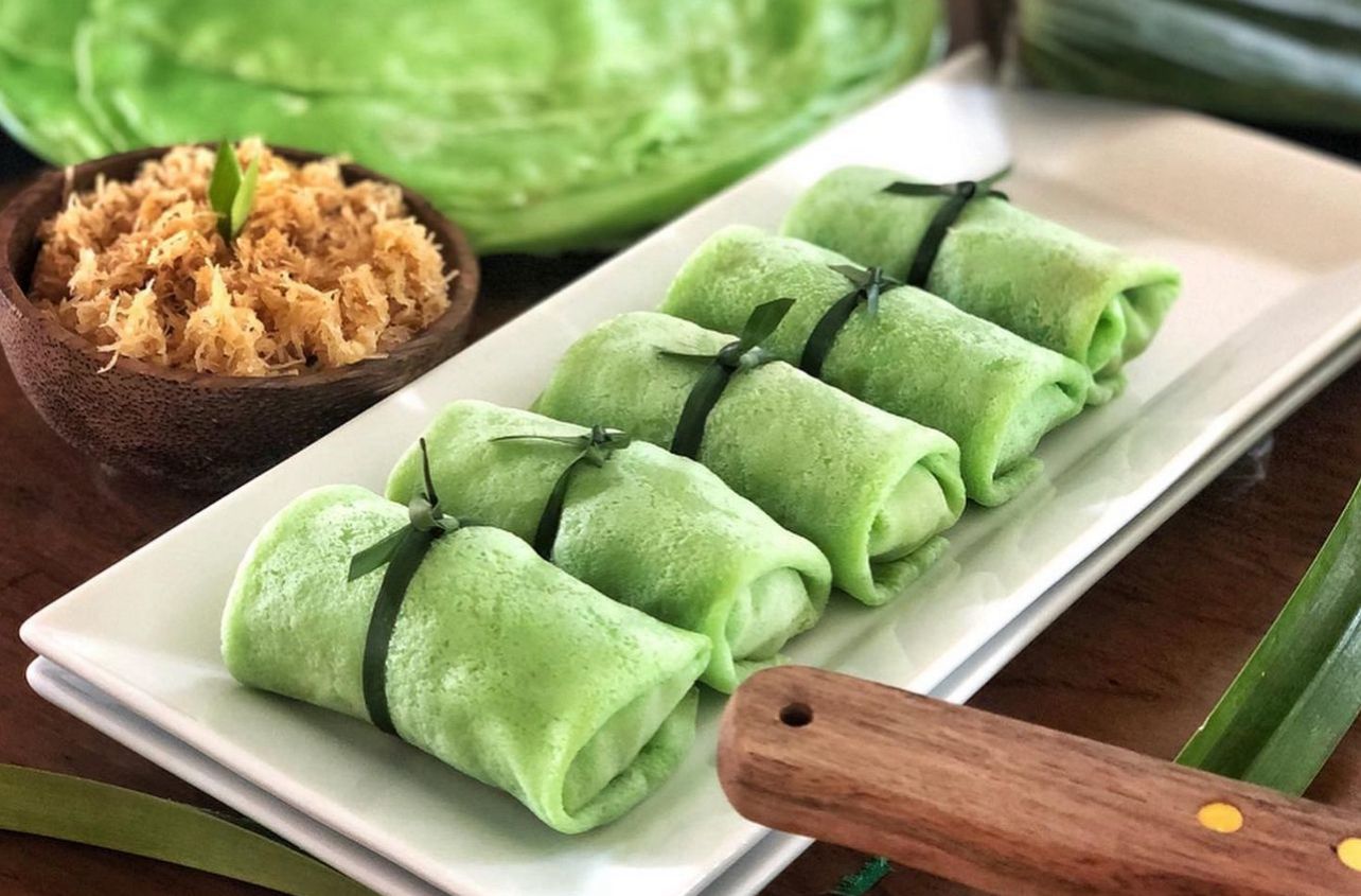 Traditional Indonesian Desserts: Sweet Endings to Every Meal | Social Expat