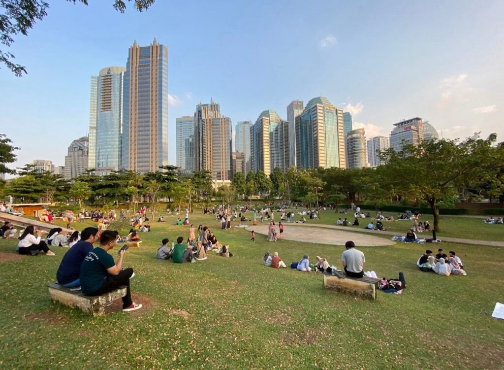 10 Best Parks in Jakarta: Idyllic Green Spaces for Picnics and ...