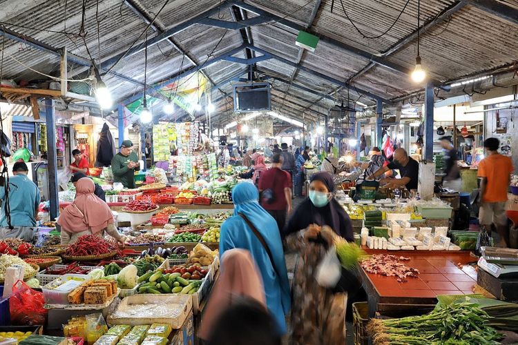 7 Unique Traditional Markets in Indonesia For Your Experience | Social ...