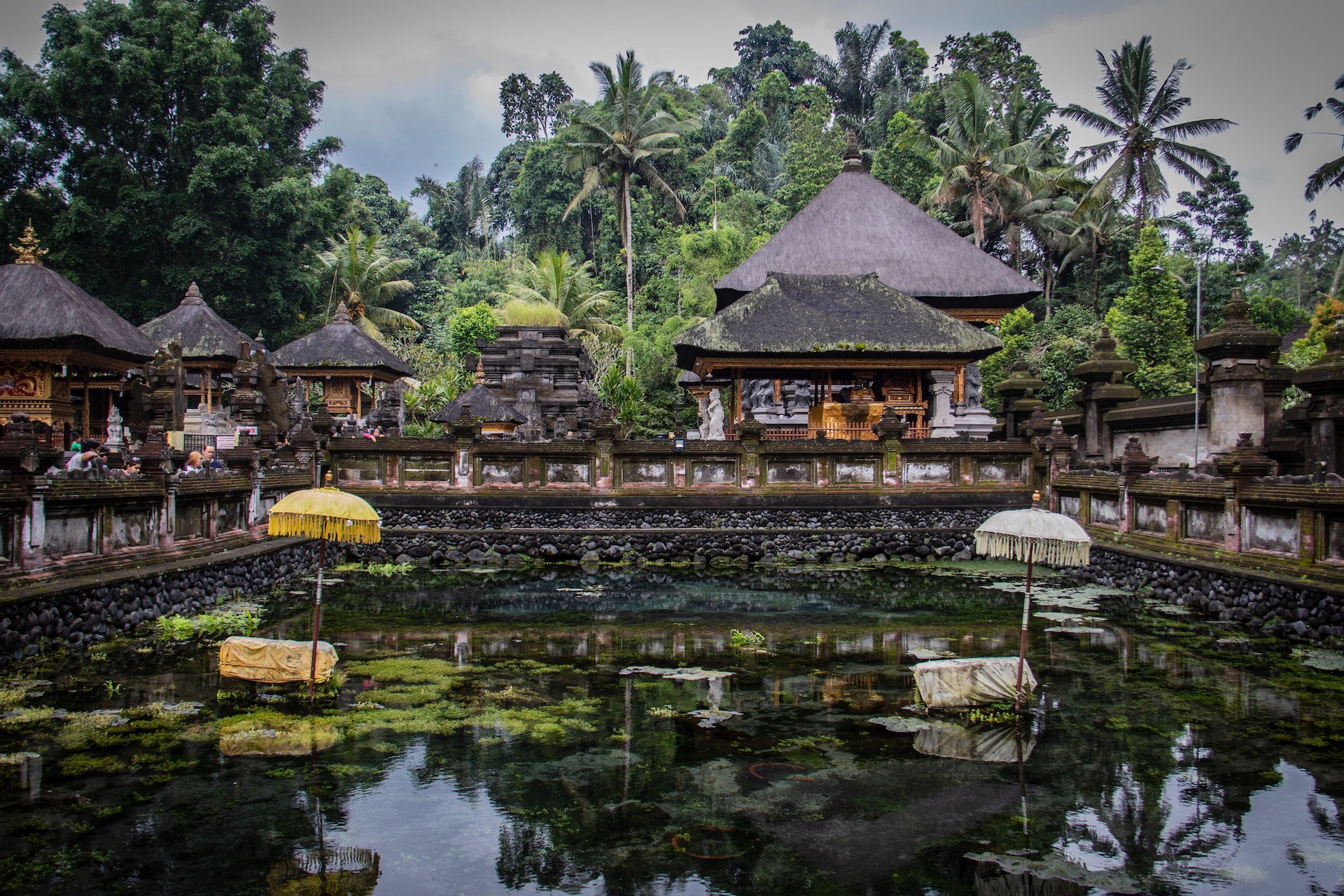 Exploring The Sacred Water Temple: A Guide to the Holy Springs of Pura ...