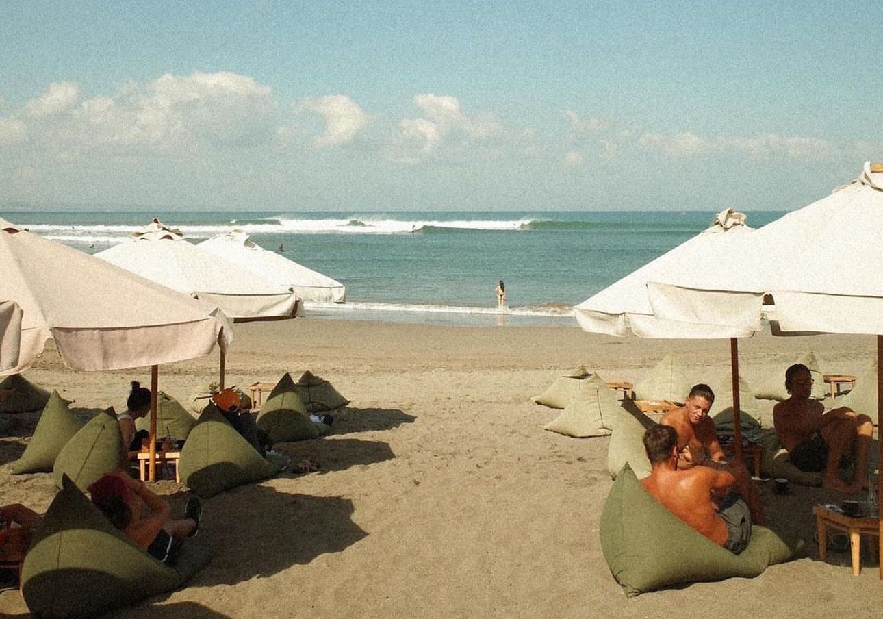 10 Best Beachfront Restaurants in Bali with Ocean View: Seminyak ...