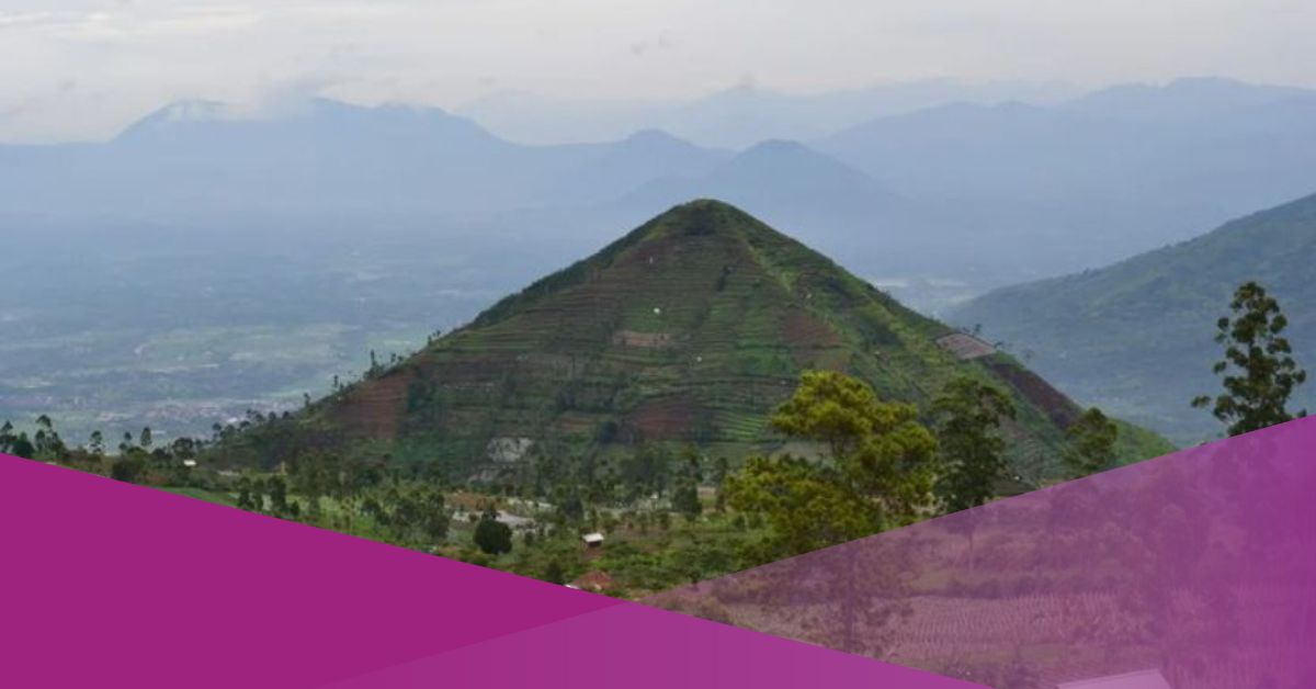Could Gunung Padang in Indonesia Be the Oldest Pyramid in the World ...