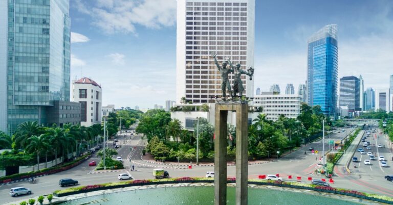 A Complete Guide to Work in Indonesia as A Foreigner | Social Expat